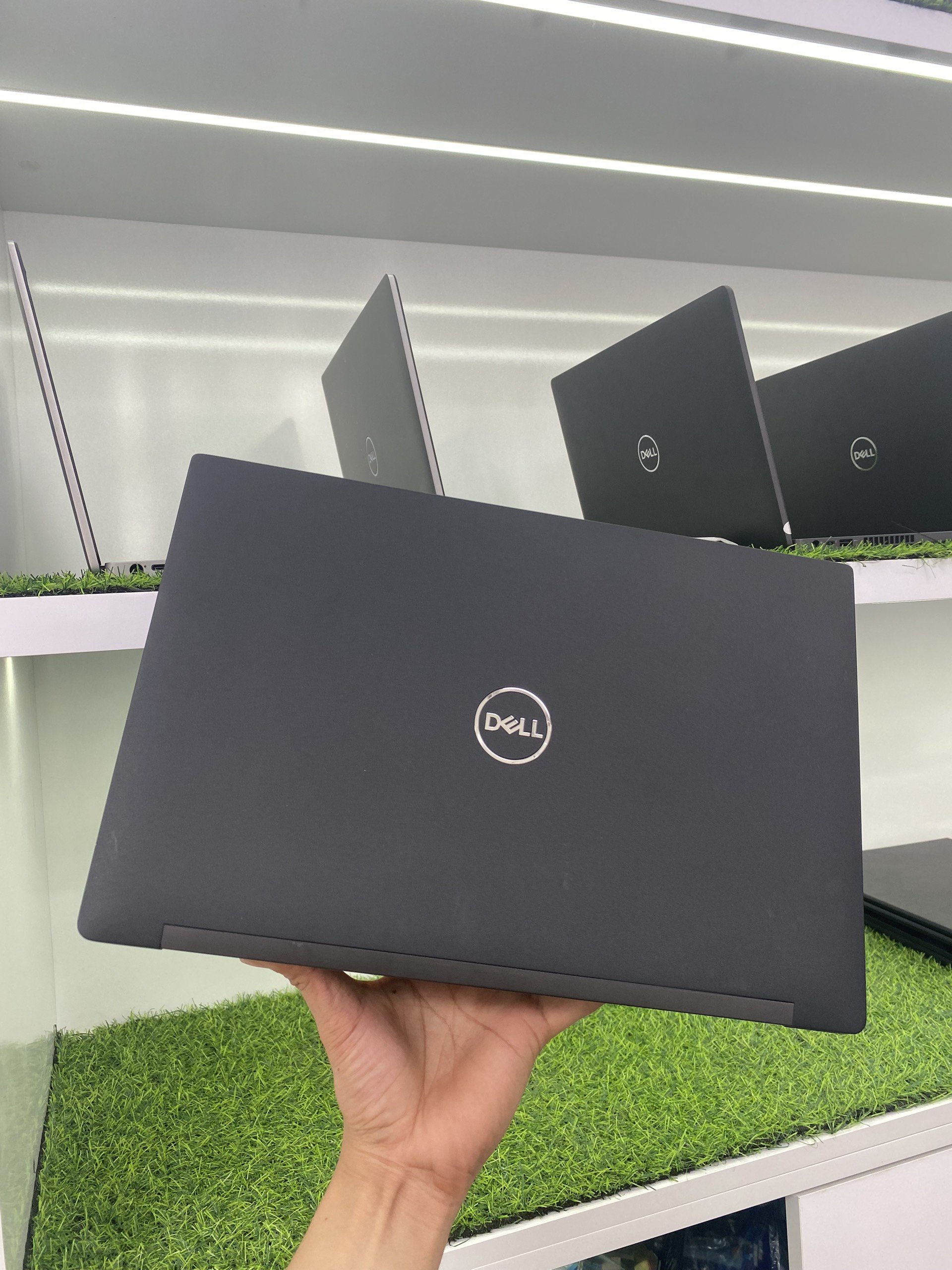 Dell Latitude 7400 ( I7 8665U / Ram 16 / SSD 256 / MX620 / Màn 14 inch ...